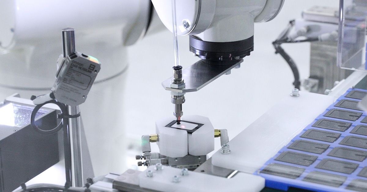 専用機を超えるロボット統合ソリューション | ソリューション | オムロン制御機器